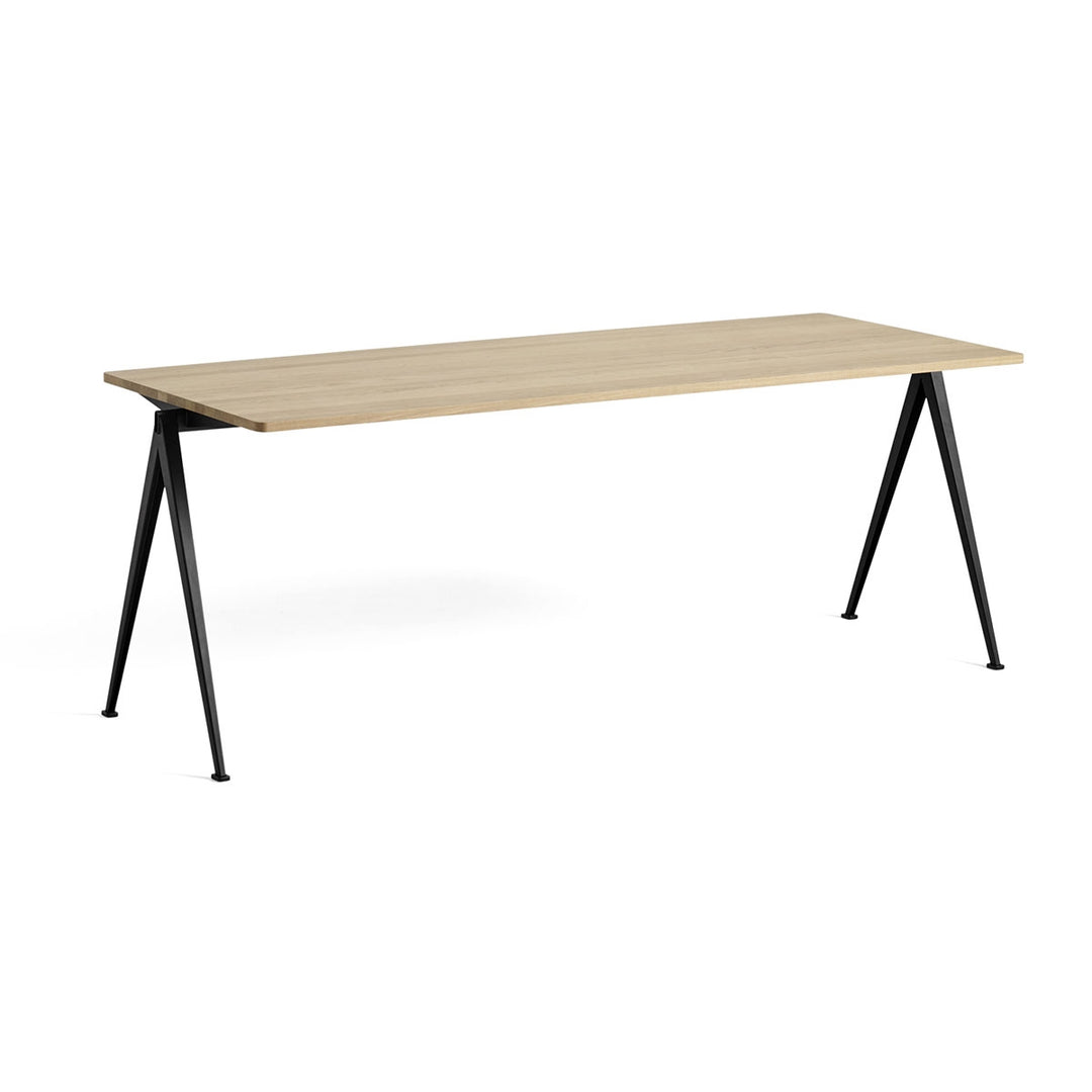 Pyramid 01 table - Black base & matt lacquered oak top - HAY – Fleux